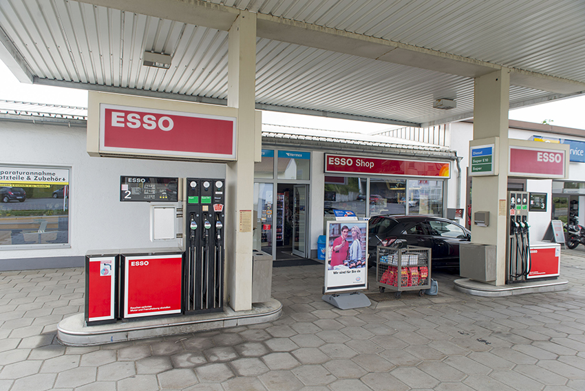 Willkommen bei Auto-Dienst Weber! - TANKSTELLE